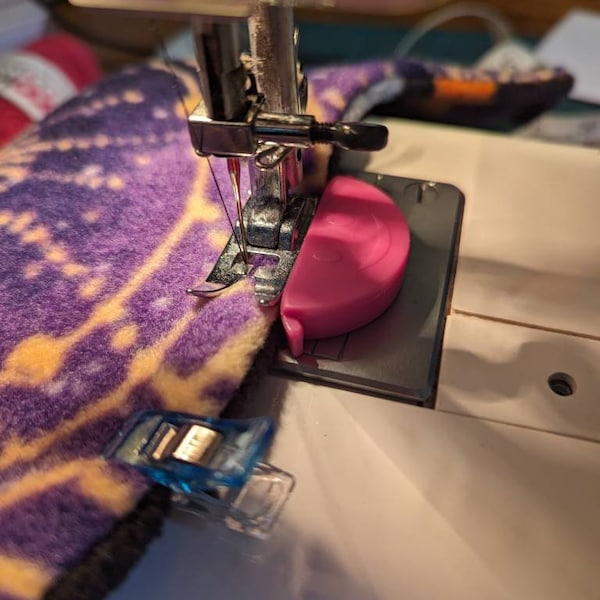 Dunbar Sports Bra and Top Sewing Pattern - Sewaholic - Etsy