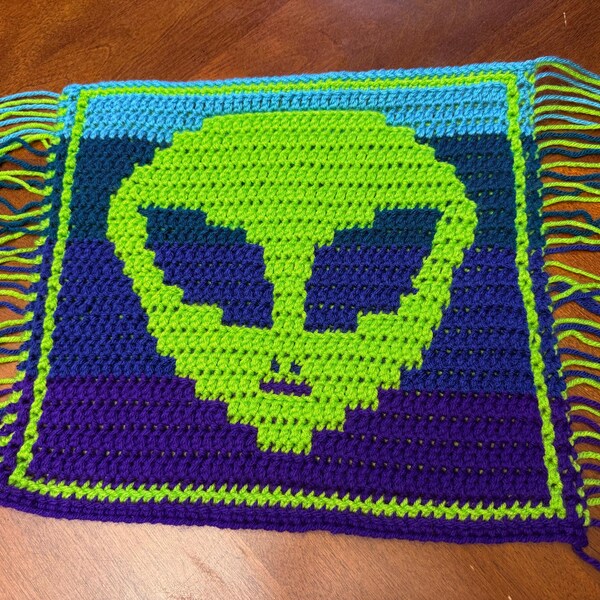 PDF PATTERN - "halloween - Eerie Alien" Mosaic Crochet Square - Etsy
