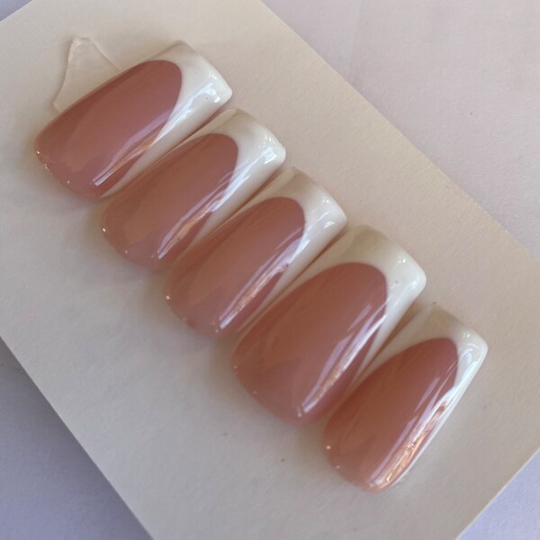 Deep French Press Ons - Classic White and Pink French Tip Nails ...