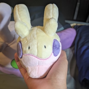 Ribombee Handmade Custom Keychain Plush Pokemon Sun and Moon - Etsy