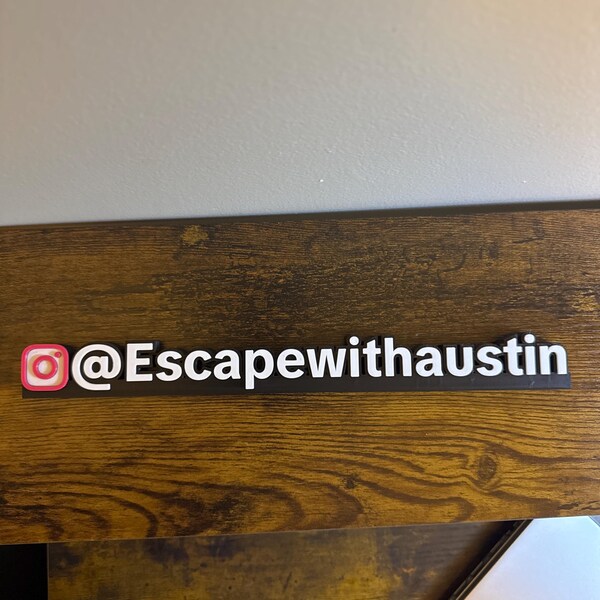 3D Printed Streaming Custom Nameplate - Etsy