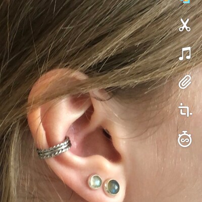 Triple Stacked Conch Hoop Clicker With Twist, Gold Conch Earring, 16 ...