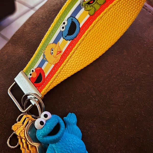 Sponge Bob Keychain/beadiebracelet - Etsy