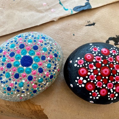 Unique Mandala Art Stone Painting Kit, Includes Rocks, 8 Paints ...