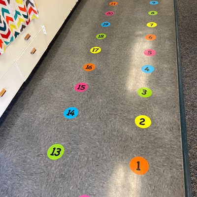 Mickey Line up Dots - Etsy