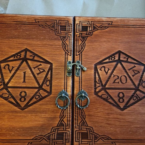 Dungeon Master Screen | Wooden RPG Screen Gift | Dungeon Master Gift ...