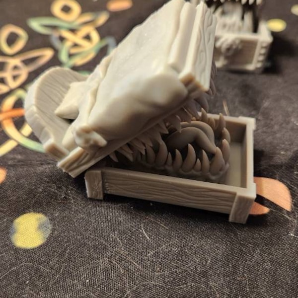 Wermer's Interactive Treasure Chest Prop + Tokens for Tabletop Games ...