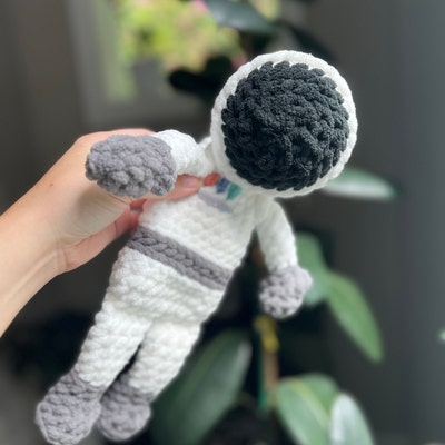 Apollo Astronaut 12 Astronaut Alien Finger Puppets, Crochet Pattern - Etsy
