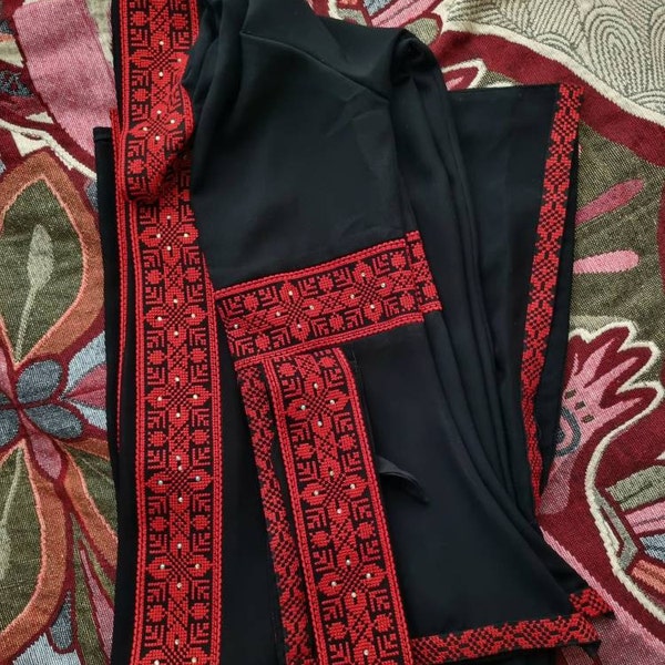 Palestinian Kaftan Thobe Thob Embroidery Black With Red Tatreez Stripes ...