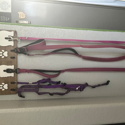 Personalized Dog Leash Holder, Dog Butt Leash Holder for Wall, Gift for ...