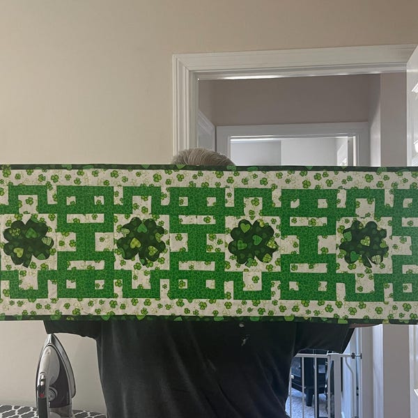 Emerald Isle Table Runner Quilt Pattern, PDF DOWNLOAD - Etsy