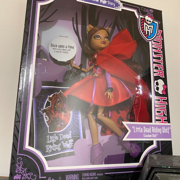 Werewolf Sisters, Clawdeen and Howleen. - Etsy