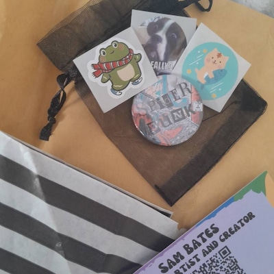 Trans Rights Charli XCX Brat Girl Summer Girly Apple Mean Girls 365 Y2K Black and Green 32mm ...