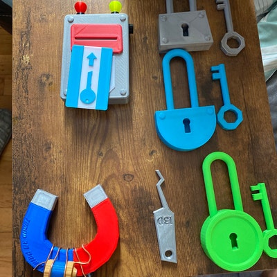 Hello Neighbor Keycard Terminal 3D Printed fan Inspired - Etsy