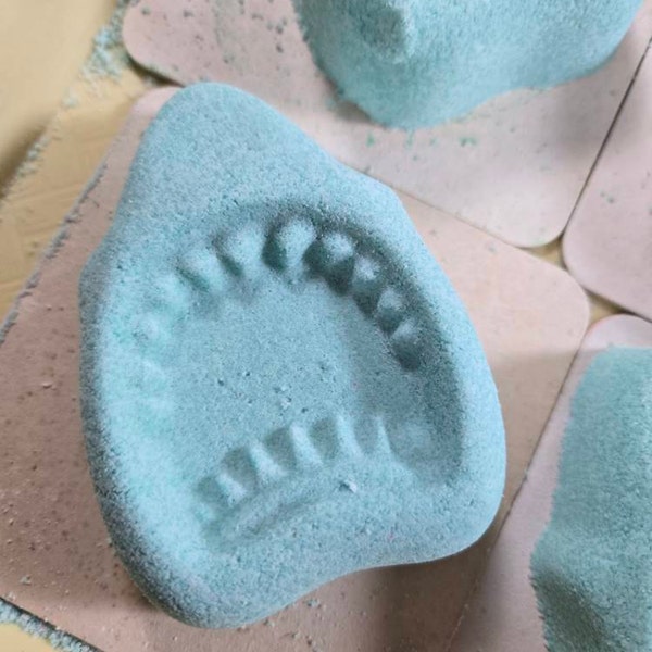 Ladybug Mold Plastic Mold for Bath Bombs Soap Mold Resin Mold Craft ...