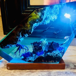 Epoxy Resin Ocean Lamp, Whale Shark and Couple Diver Night Light, Resin ...