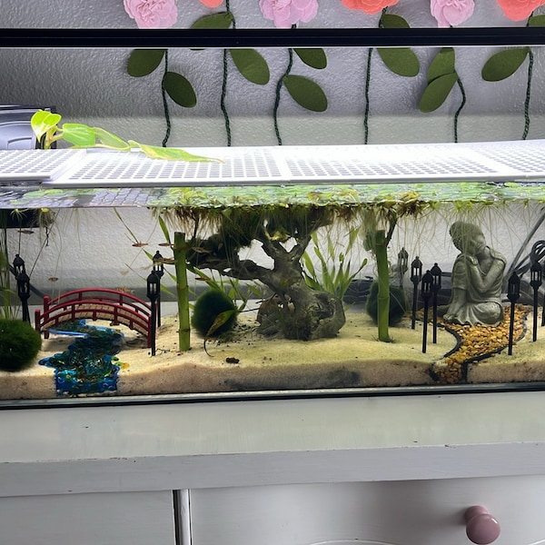 Seescape™ pathway Gravel, Divider, and Lamp Post Decor Kit Fish Tank ...