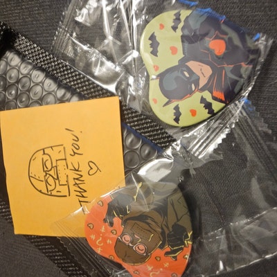 Metal Gear Solid Heart Buttons Snotacon / Bbkaz - Etsy