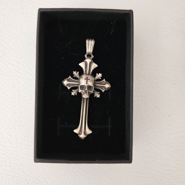 Skull Cross Pendant - Etsy