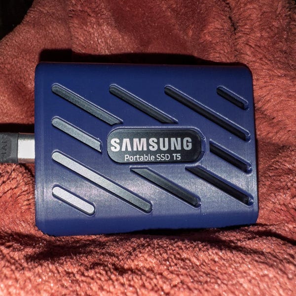 IPhone Magsafe SSD Mount for Samsung T5 Black - Etsy