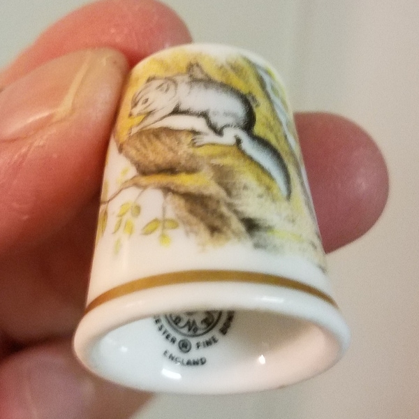 Sutherland Thimble Queen Victoria and Prince Albert - Etsy