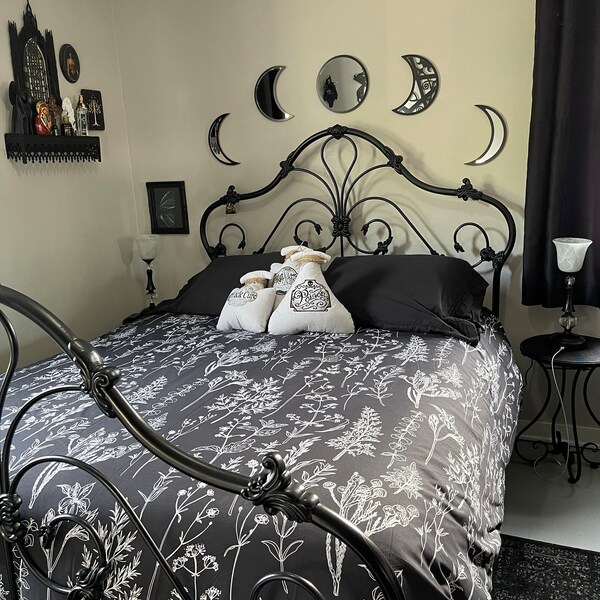 Skelly Bunny Plushie - Creepy Cute Halloween Skeleton Stuffie ...