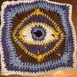 Alien Head Granny Square - Etsy