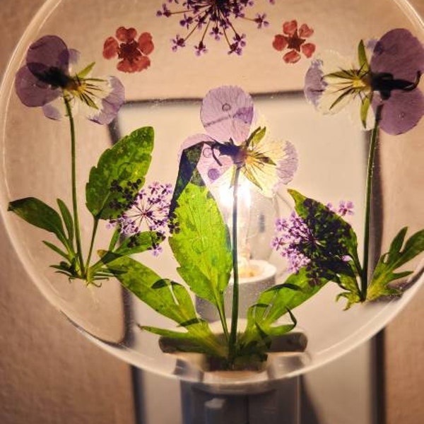 Handmade Flower Night Light, Floral Nightlight, Housewarming Gifts ...