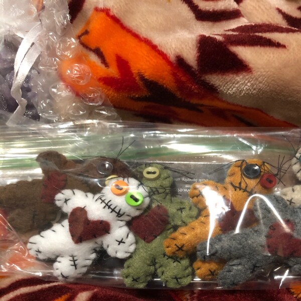 Mini Voodoo Dolls-tiny Voo Doo Dolls-halloween Decor-primitive-zombie ...