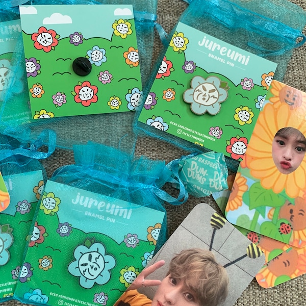 Stray Kids Leeknow FLOWER JUREUMI Pin - Etsy