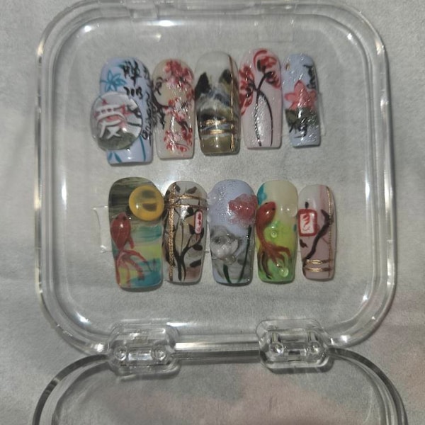 Y2K Nails With 3D Shell Design | Elegant White Press on Nail Set ...