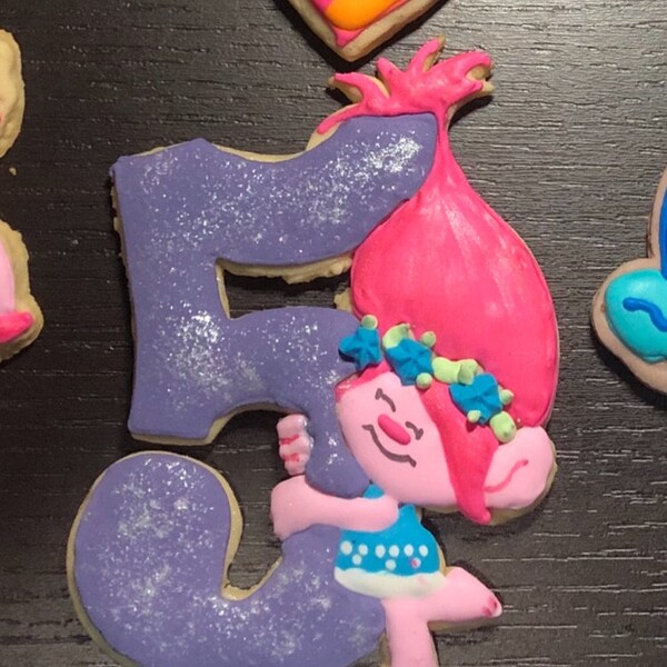 Trolls Princess Poppy Cookie Cutter Holding the Number 2, 3, 4, 5, 6 ...