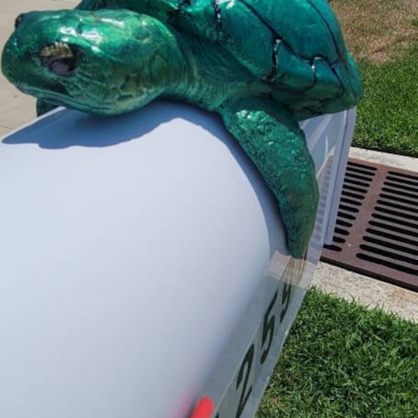 Toon Turtle Mailbox Topper - Customizable Colors! - Etsy
