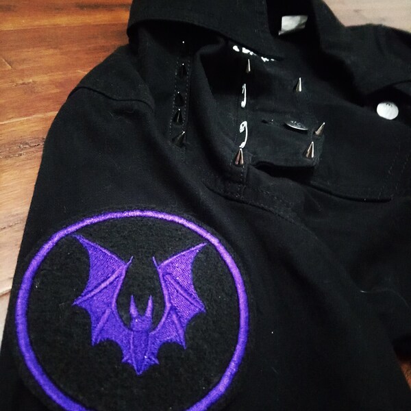 Bat Patch, Goth Bat, Vampire Bat, Iron on Patch, Gothic Patch ...
