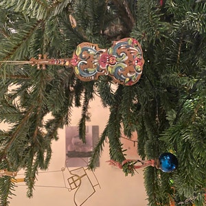 Norwegian Adirondack Rosemaled Moose Pin or Magnet - Etsy