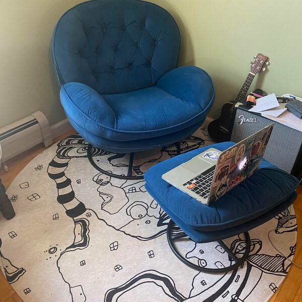 Unusual Trippy Round Rug 5ft Coffee Stained Artwork Carpets Weird ...