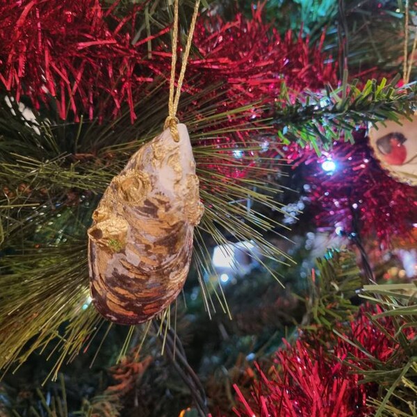 Gilded Barnacle Mussel Shell Christmas Decorations, Blue Gold Hanging ...