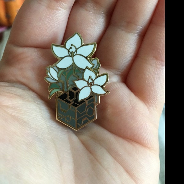 Nier: Automata Enamel Pin - Etsy