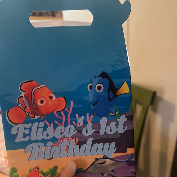 Finding Nemo and Dory Gable Candy Box - 12pack - 4.4x4.5x3in ...