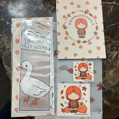 Bumble Bee Bookmark Illustrated Bookmarks Spring Summer Bookmarks Cosy ...