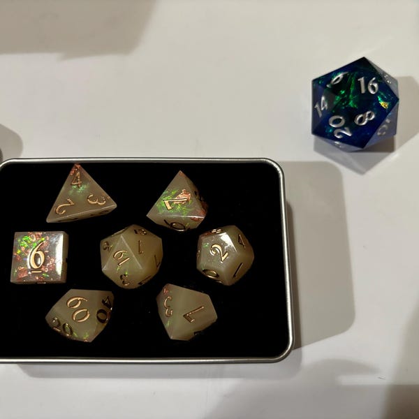 Mushroom Dice Vault and Multicolored Mushroom Dice Set, Dice Set ...