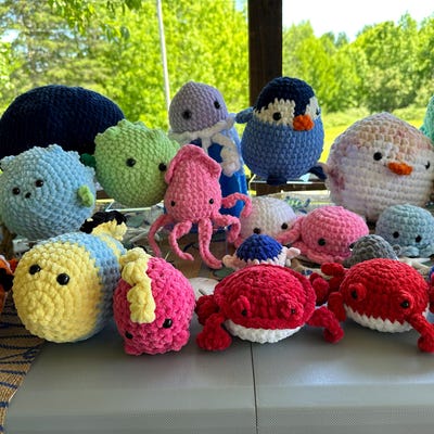 Capybara CROCHET PATTERN 3 in 1, Amigurumi Capybee, Crochet Bee ...