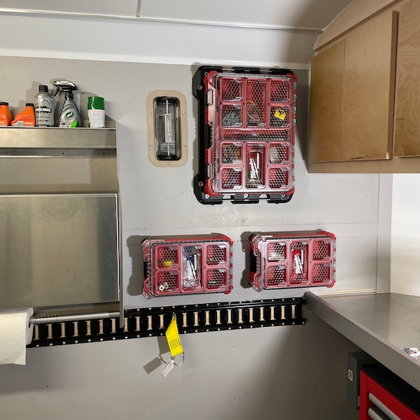 Milwaukee Packout Locking Wall Mount by Unbeaten Path Designs - Compact ...