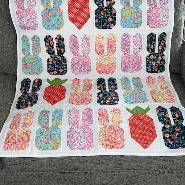 Easter Parade PDF Quilt Pattern in Two Sizes: Mini Quilt and Throw ...