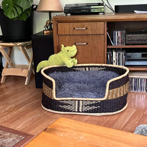 Comfortable Dog Basket Bed | Black and White Dog Bed | Best Dog Bed ...