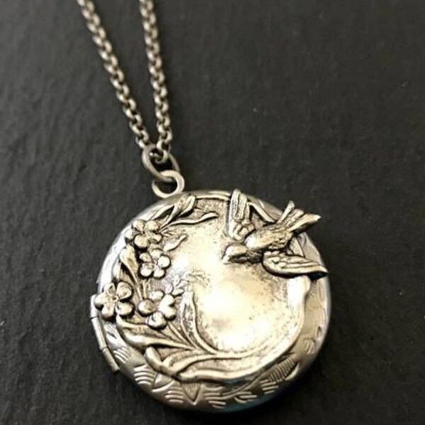 Silver Bird Locket Girlfriend Gift Unisex Jewelry Bird Watcher Gift ...