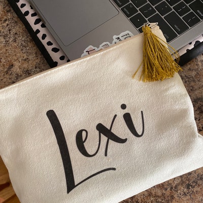 Customized Name Pouch/ Personalized Make up Bag for Bridesmaids ...