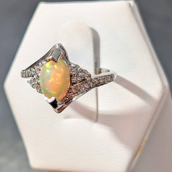Vintage Alexandrite Ring-engagement Ring-cushion Cut Alexandrite-color ...