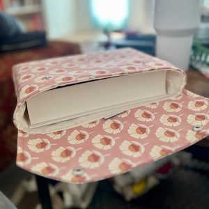 Deluxe Book Sleeve Full Cover High End Custom Gift Booktok Kindle Cover ...