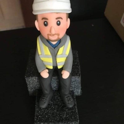 Personalised Seated Male Figure Fondant Cake Topper - Etsy